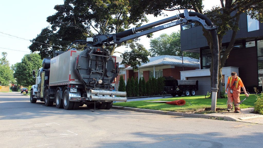 Toronto Contractor Converts Truck Fleet to Westech Wolf - Joe Johnson ...